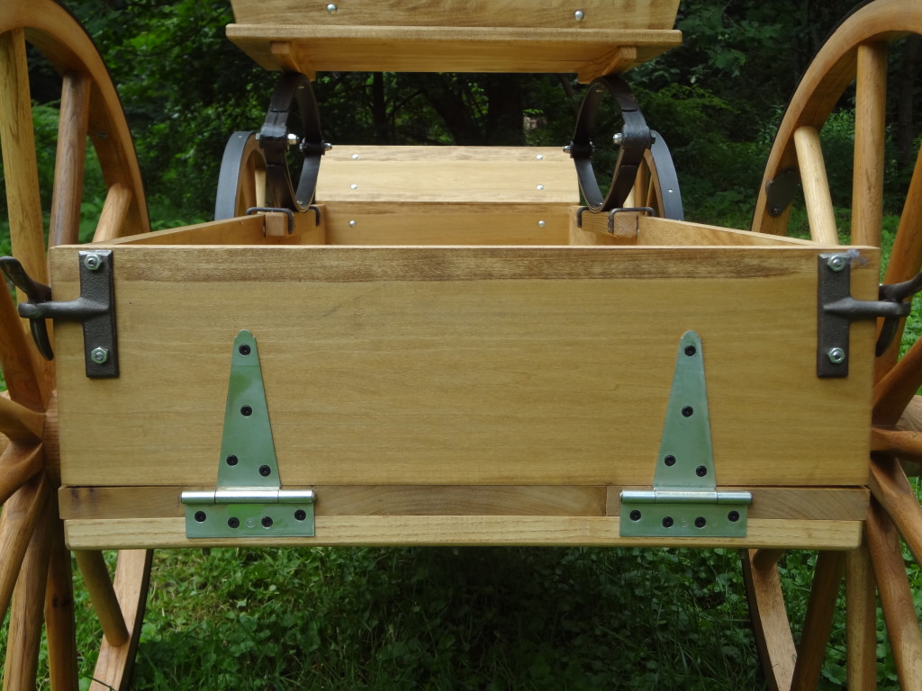 Decorative Rustic Wagon